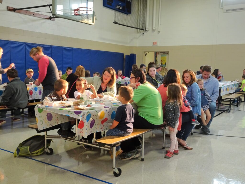 Mill Pond School welcomes parents - The County