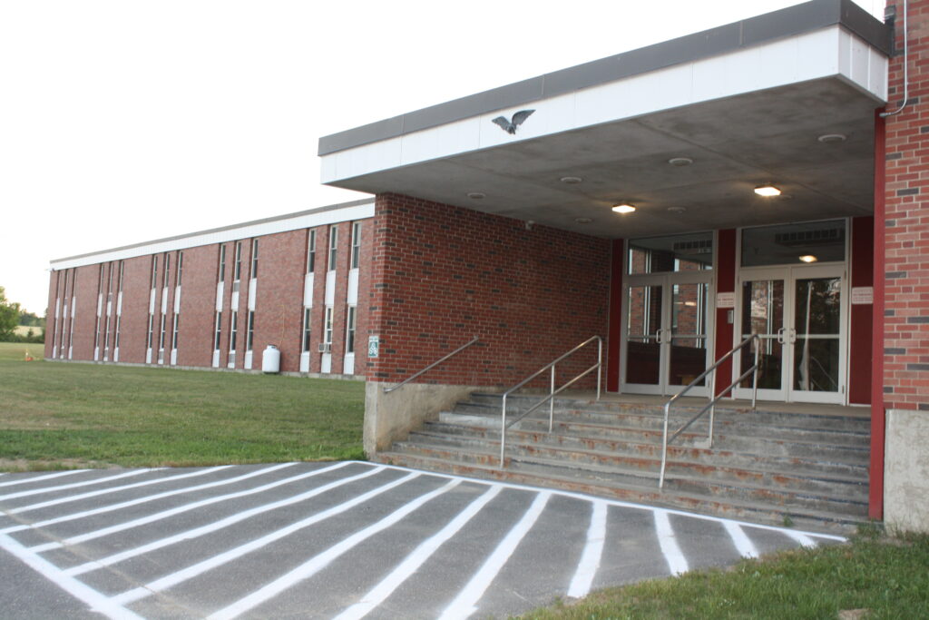 Limestone Community School staying red until Jan. 4 - The County